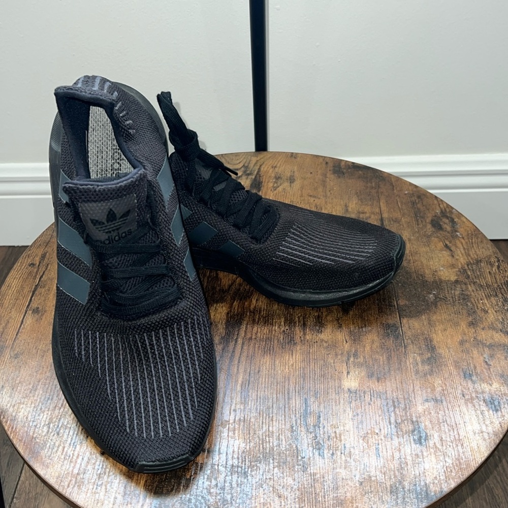Adidas Swift Run - Gem